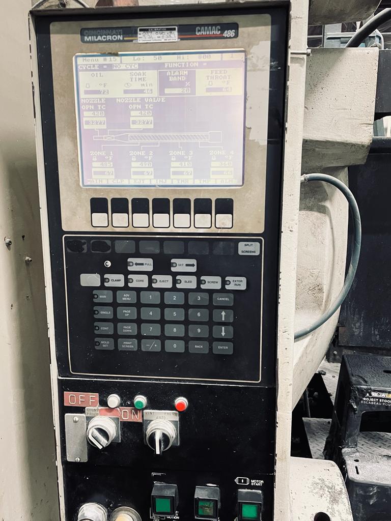 USED CINCINNATI 900 TON INJECTION MOULDING MACHINE – ASSK Machinery Canada